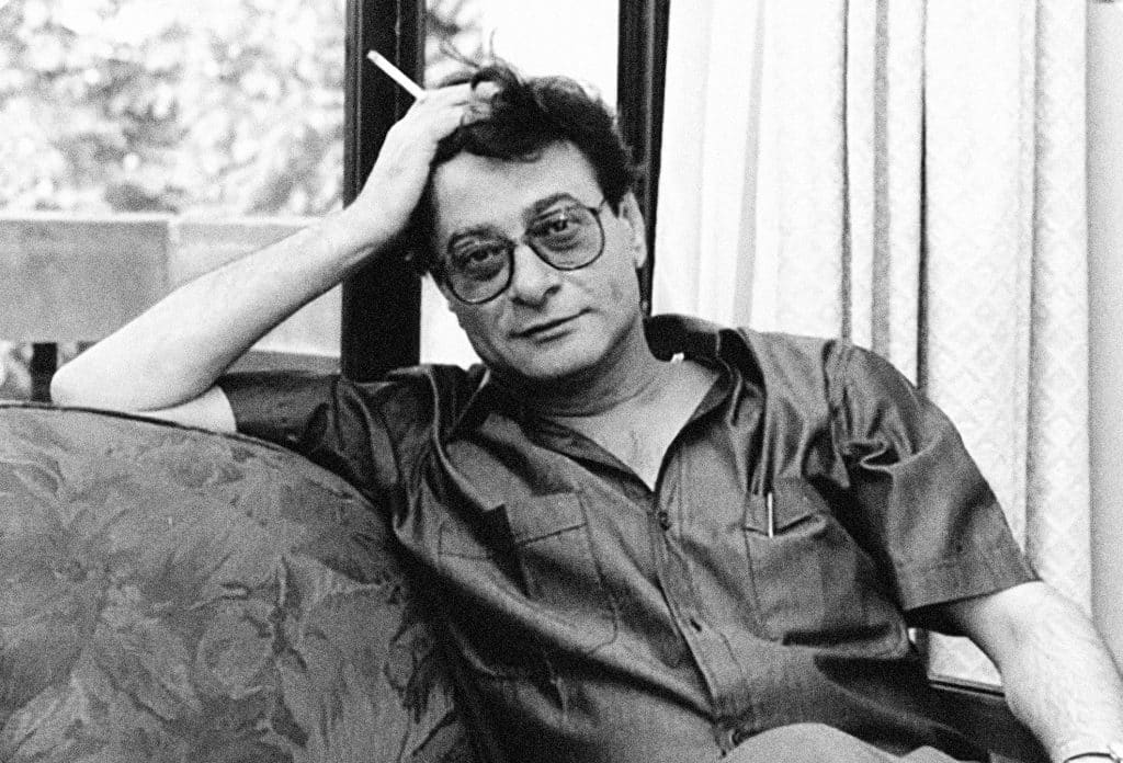 A prosa palestina de Mahmud Darwich - Quatro cinco um